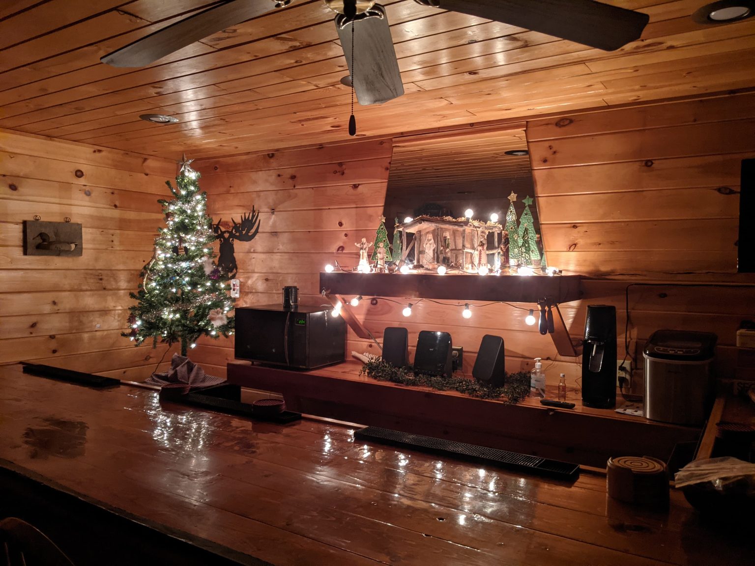 Rustic Retreat Lodge - About the Lodge